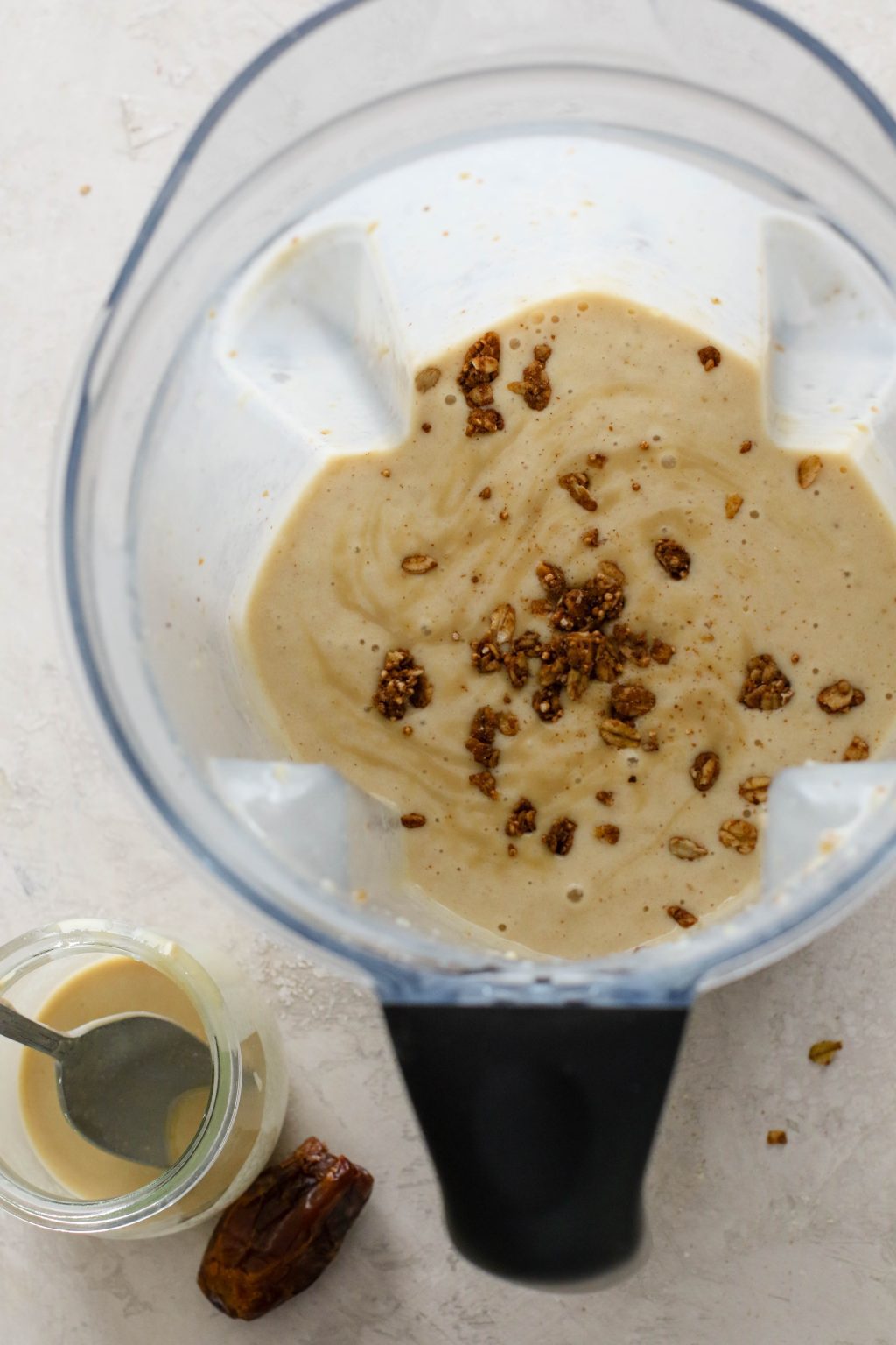 Tahini Date Shake (2-Ways!) Recipe - Flora & Vino