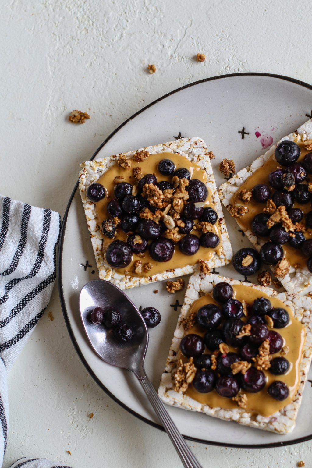 Peanut Butter Blueberry Rice Cake Toasts - Flora & Vino