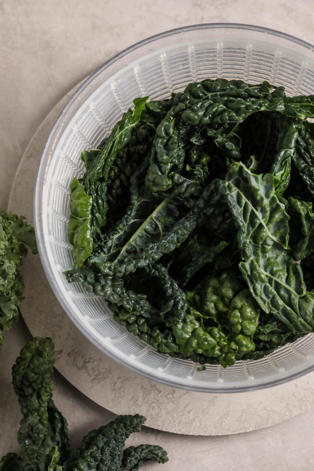 Coconut Creamed Kale Recipe (1-pan!) - Flora & Vino